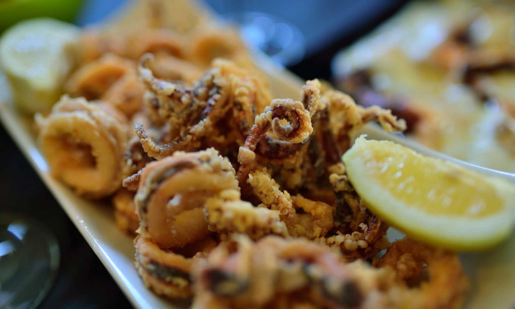 Montaditos de chipirones - Fried Fish Shop